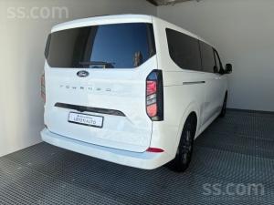 White Ford Tourneo 2024 in Riga, with an engine capacity of 2.00 L and mileage of 30 thousand km for 41900 €, photo 3 on AUTOMOTO.COM.LV