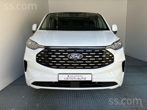 White Ford Tourneo 2024 in Riga, with an engine capacity of 2.00 L and mileage of 30 thousand km for 41900 €, photo 3 on AUTOMOTO.COM.LV