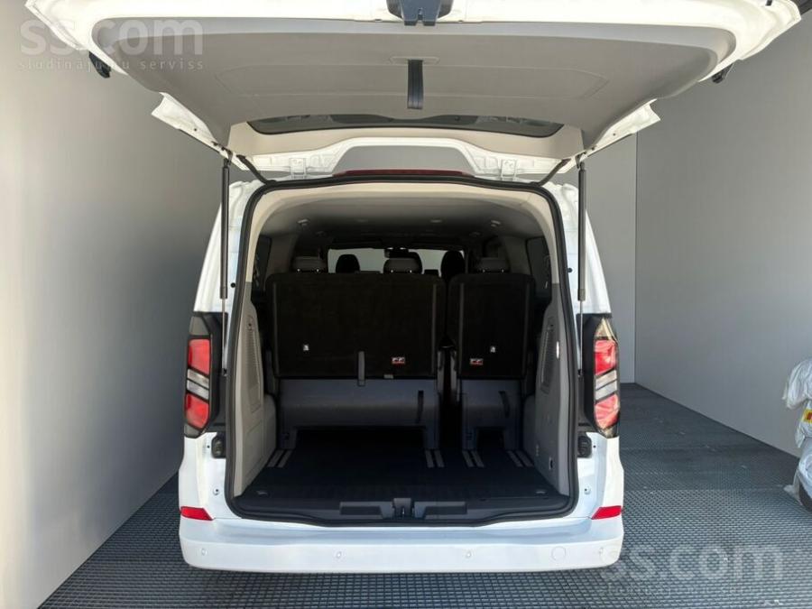 White Ford Tourneo 2024 in Riga, with an engine capacity of 2.00 L and mileage of 30 thousand km for 41900 €, photo 6 on AUTOMOTO.COM.LV