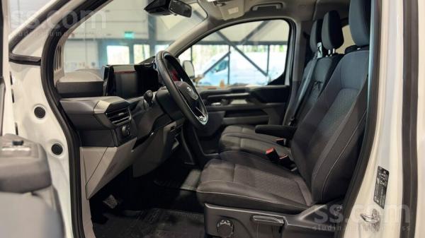 White Ford Tourneo 2024 in Riga, with an engine capacity of 2.00 L and mileage of 30 thousand km for 40800 €, photo 9 on AUTOMOTO.COM.LV