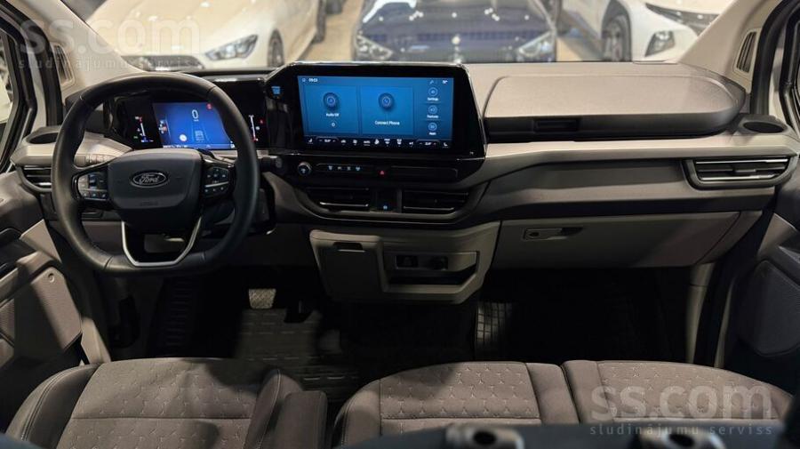 Balts Ford Tourneo 2024 Rīga, ar dzinēja tilpumu 2.00 L un nobraukumu 30 tūkst. km par 40490 €, foto 11 vietnē AUTOMOTO.COM.LV