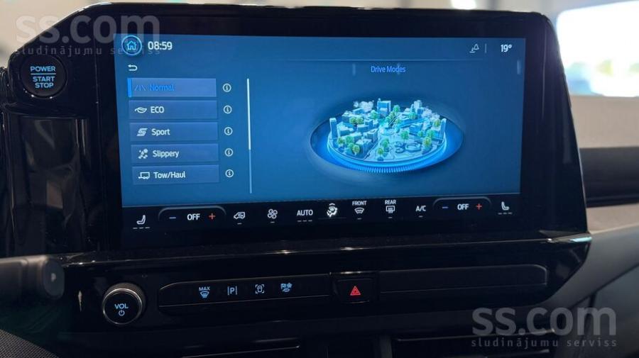 Balts Ford Tourneo 2024 Rīga, ar dzinēja tilpumu 2.00 L un nobraukumu 30 tūkst. km par 40490 €, foto 15 vietnē AUTOMOTO.COM.LV