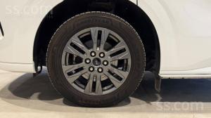 Balts Ford Tourneo 2024 Rīga, ar dzinēja tilpumu 2.00 L un nobraukumu 30 tūkst. km par 40490 €, foto 24 vietnē AUTOMOTO.COM.LV