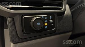 Balts Ford Tourneo 2024 Rīga, ar dzinēja tilpumu 2.00 L un nobraukumu 30 tūkst. km par 40490 €, foto 27 vietnē AUTOMOTO.COM.LV