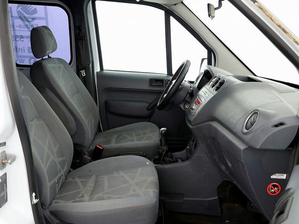 Balts Ford Tourneo 2010 Tallina, ar dzinēja tilpumu 1.80 L un nobraukumu 274 tūkst. km par 1299 €, foto 6 vietnē AUTOMOTO.COM.LV