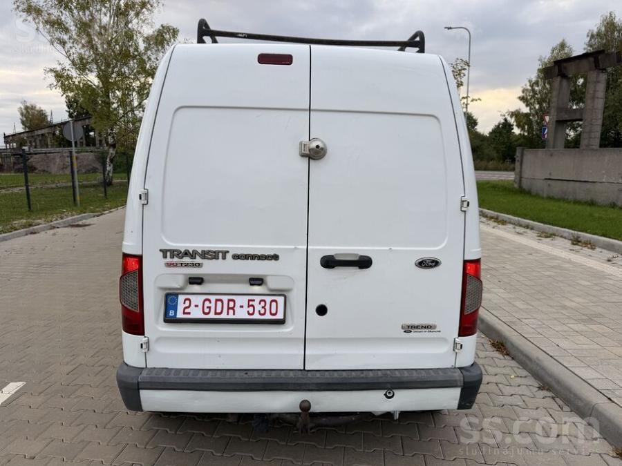 Balts Ford Tourneo 2012 Jelgava, ar dzinēja tilpumu 1.80 L un nobraukumu 232 tūkst. km par 3490 €, foto 6 vietnē AUTOMOTO.COM.LV