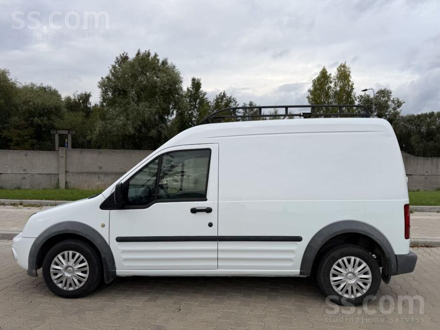 Balts Ford Tourneo 2012 Jelgava, ar dzinēja tilpumu 1.80 L un nobraukumu 232 tūkst. km par 3490 €, foto 8 vietnē AUTOMOTO.COM.LV