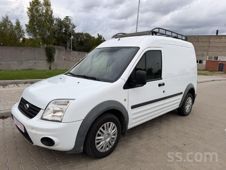 Balts Ford Tourneo 2012 Jelgava, ar dzinēja tilpumu 1.80 L un nobraukumu 232 tūkst. km par 3490 €, foto 9 vietnē AUTOMOTO.COM.LV