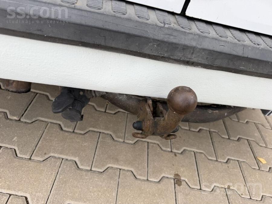 Balts Ford Tourneo 2012 Jelgava, ar dzinēja tilpumu 1.80 L un nobraukumu 232 tūkst. km par 3490 €, foto 14 vietnē AUTOMOTO.COM.LV