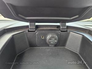 Balts Ford Tourneo 2015 Paide, ar dzinēja tilpumu 1.60 L un nobraukumu 243 tūkst. km par 5690 €, foto 16 vietnē AUTOMOTO.COM.LV