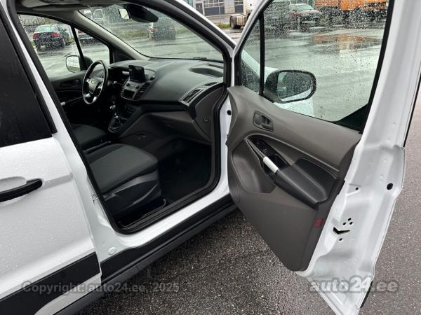 White Ford Tourneo 2019 in Tartu, with an engine capacity of 1.50 L and mileage of 195 thousand km for 9499 €, photo 11 on AUTOMOTO.COM.LV