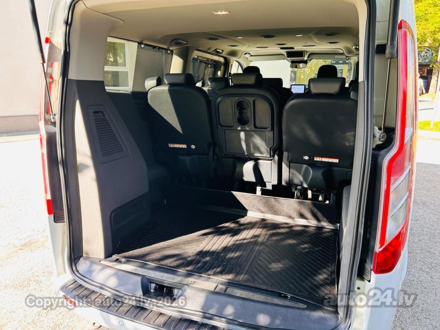 Balts Ford Tourneo 2021 Tallina, ar dzinēja tilpumu 2.00 L un nobraukumu 241 tūkst. km par 22950 €, foto 9 vietnē AUTOMOTO.COM.LV