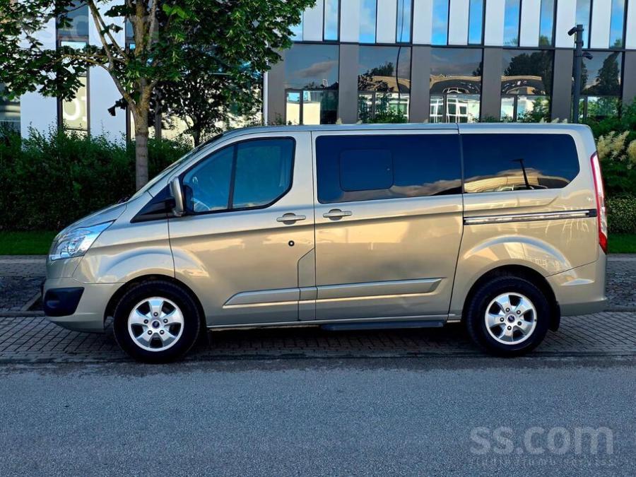 Yellow Ford Tourneo 2017 in Riga, with an engine capacity of 2.00 L and mileage of 425 thousand km for 10957 €, photo 9 on AUTOMOTO.COM.LV