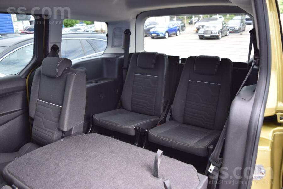 Dzeltens Ford Tourneo 2014 Rīga, ar dzinēja tilpumu 1.60 L un nobraukumu 260 tūkst. km par 11000 €, foto 13 vietnē AUTOMOTO.COM.LV