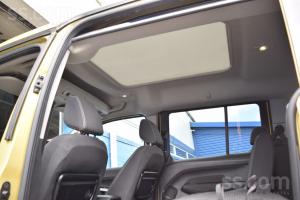 Dzeltens Ford Tourneo 2014 Rīga, ar dzinēja tilpumu 1.60 L un nobraukumu 260 tūkst. km par 11000 €, foto 17 vietnē AUTOMOTO.COM.LV