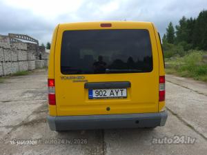 Yellow Ford Tourneo 2007 in Parnu, with an engine capacity of 1.80 L and mileage of 211 thousand km for 550 €, photo 6 on AUTOMOTO.COM.LV