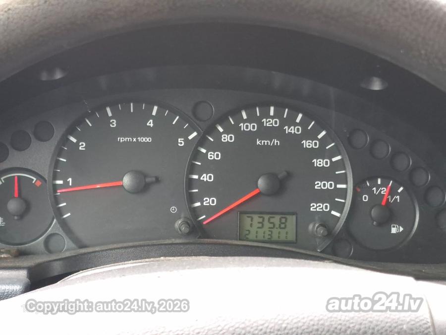 Yellow Ford Tourneo 2007 in Parnu, with an engine capacity of 1.80 L and mileage of 211 thousand km for 550 €, photo 8 on AUTOMOTO.COM.LV