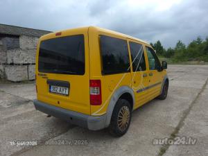 Yellow Ford Tourneo 2007 in Parnu, with an engine capacity of 1.80 L and mileage of 211 thousand km for 550 €, photo 9 on AUTOMOTO.COM.LV