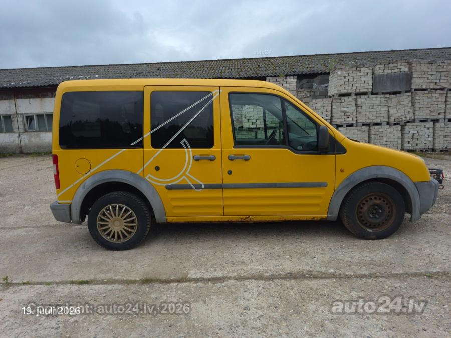Yellow Ford Tourneo 2007 in Parnu, with an engine capacity of 1.80 L and mileage of 211 thousand km for 550 €, photo 22 on AUTOMOTO.COM.LV