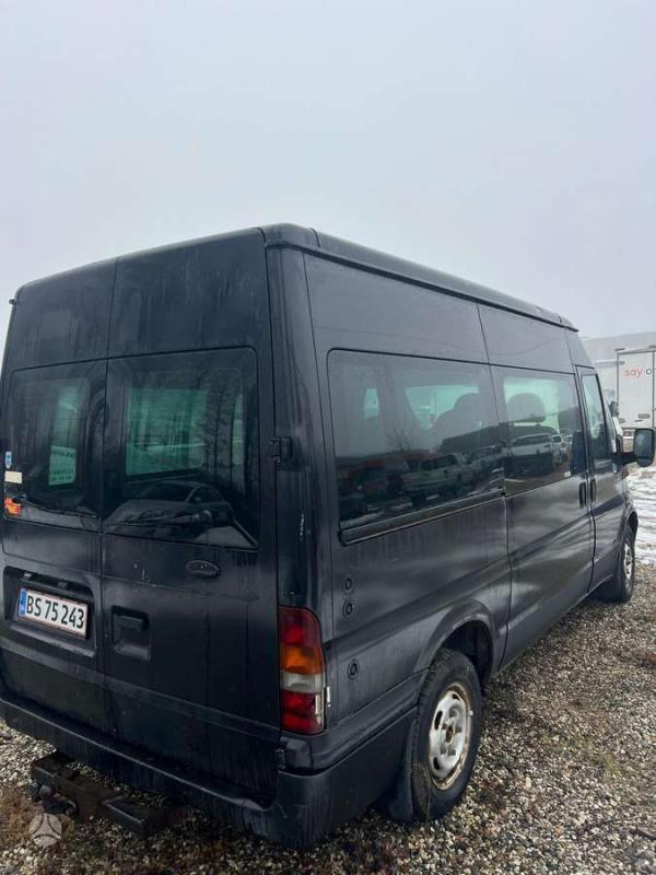Black Ford Transit 2004 in Vilnius, with an engine capacity of 2.00 L and mileage of 300 thousand km for 2400 €, photo 3 on AUTOMOTO.COM.LV