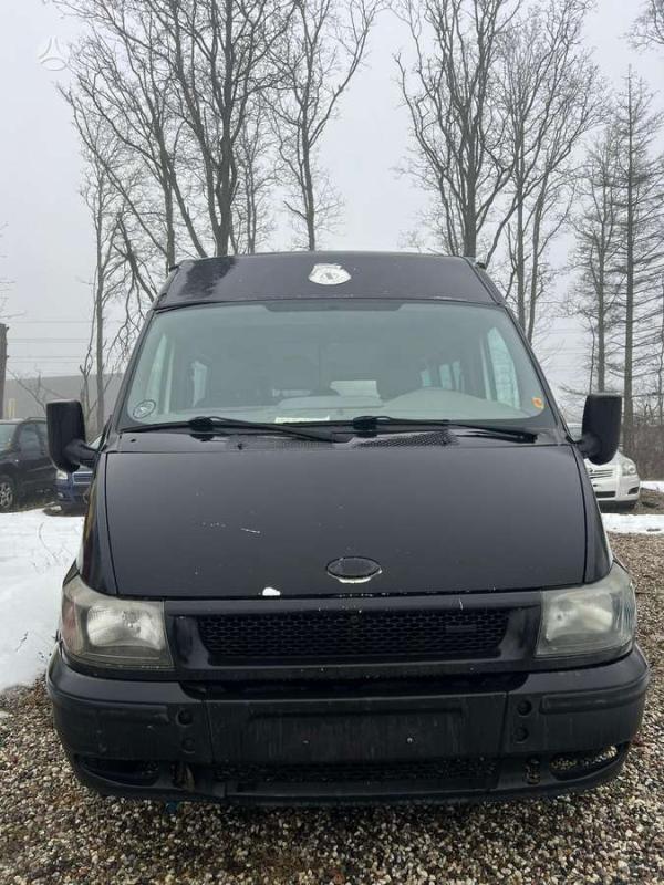 Black Ford Transit 2004 in Vilnius, with an engine capacity of 2.00 L and mileage of 300 thousand km for 2400 €, photo 4 on AUTOMOTO.COM.LV