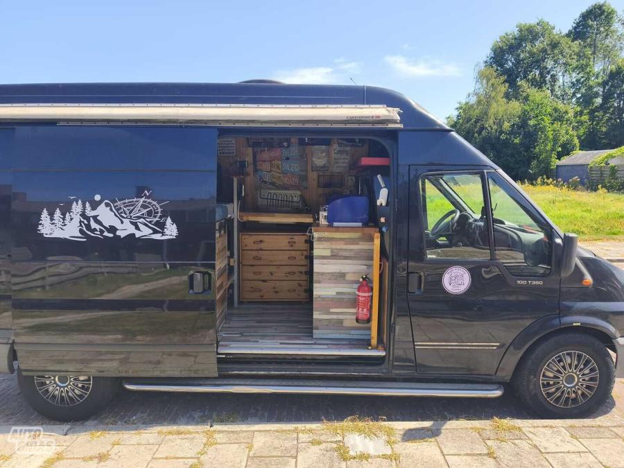 Black Ford Transit 2004 in Vilnius, with an engine capacity of 2.00 L and mileage of 317 thousand km for 5555 €, photo 15 on AUTOMOTO.COM.LV