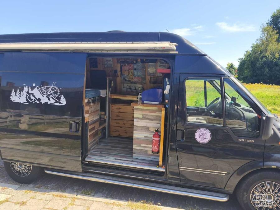 Black Ford Transit 2004 in Vilnius, with an engine capacity of 2.00 L and mileage of 317 thousand km for 5555 €, photo 22 on AUTOMOTO.COM.LV
