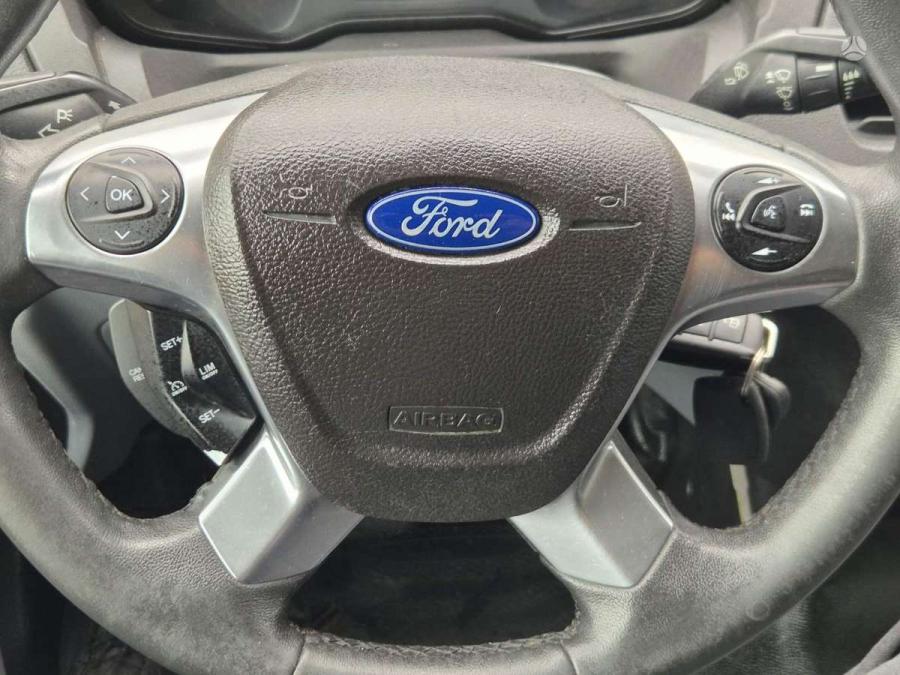 Black Ford Transit 2015 in Taurage, with an engine capacity of 2.20 L and mileage of 241 thousand km for 5300 €, photo 13 on AUTOMOTO.COM.LV