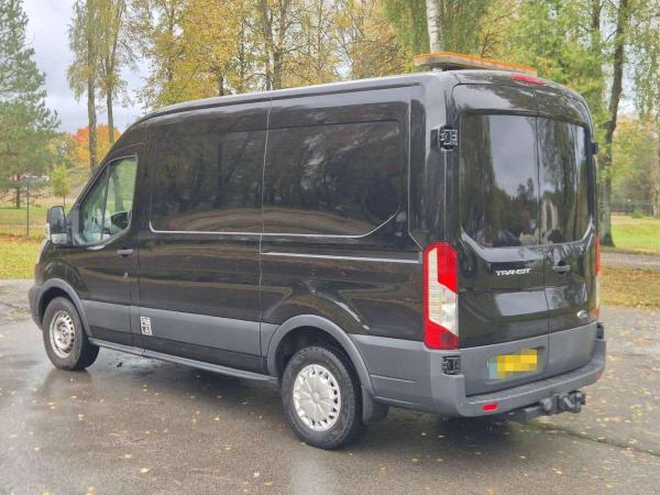 Ford Transit 2015 Tauragė vietnē Melns Ford Transit 2015 Tauragė, ar dzinēja tilpumu 2.20 L un nobraukumu 241 tūkst. km par 5300 €, foto 3 vietnē AUTOMOTO.COM.LV