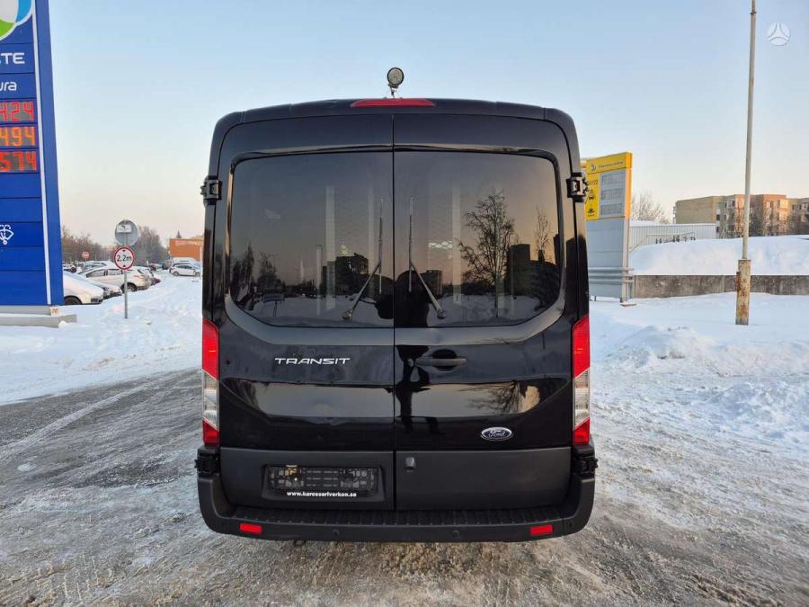 Black Ford Transit 2017 in Panevezys, with an engine capacity of 2.00 L and mileage of 527 thousand km for 7600 €, photo 4 on AUTOMOTO.COM.LV