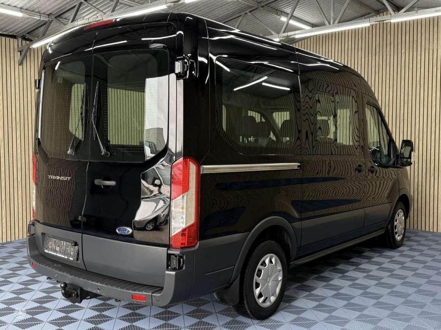 Black Ford Transit 2018 in Marijampole, with an engine capacity of 2.00 L and mileage of 244 thousand km for 13200 €, photo 8 on AUTOMOTO.COM.LV