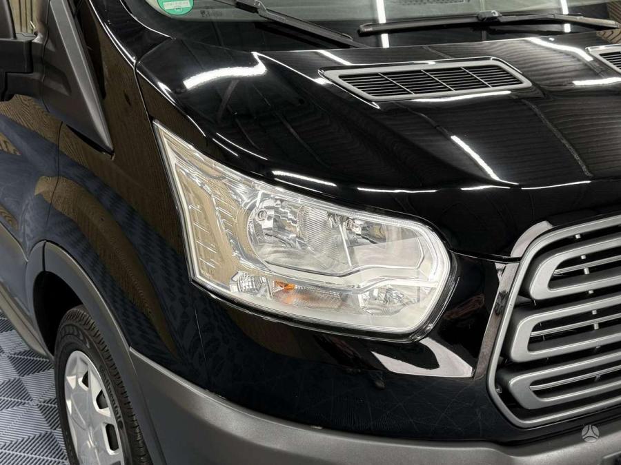 Black Ford Transit 2018 in Marijampole, with an engine capacity of 2.00 L and mileage of 244 thousand km for 13200 €, photo 25 on AUTOMOTO.COM.LV