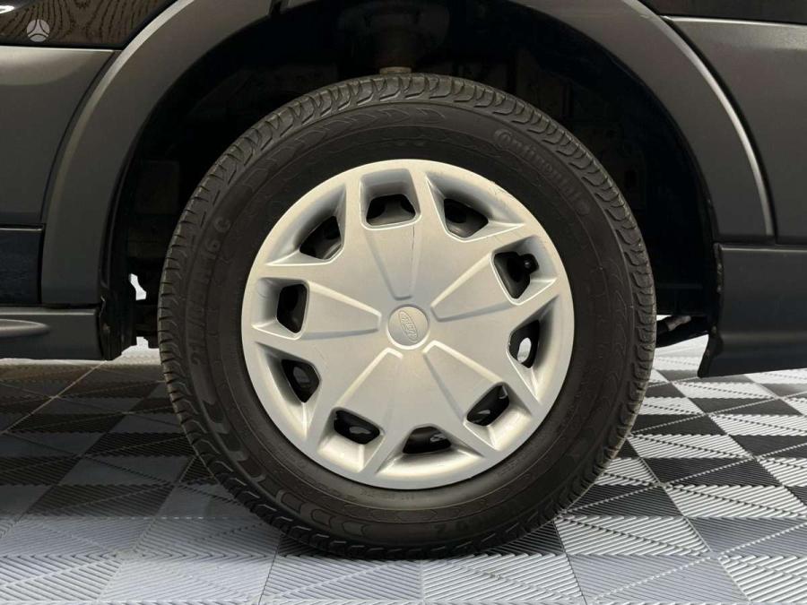 Black Ford Transit 2018 in Marijampole, with an engine capacity of 2.00 L and mileage of 244 thousand km for 13200 €, photo 26 on AUTOMOTO.COM.LV