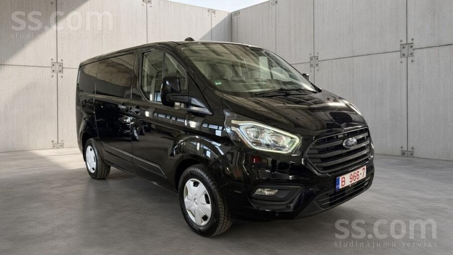 Black Ford Transit 2018 in Riga, with an engine capacity of 2.00 L and mileage of 217 thousand km for 13900 €, photo 1 on AUTOMOTO.COM.LV
