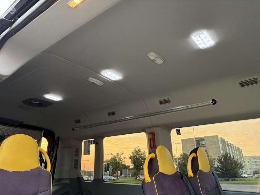 Melns Ford Transit 2019 Panevēža, ar dzinēja tilpumu 2.00 L un nobraukumu 448 tūkst. km par 5800 €, foto 16 vietnē AUTOMOTO.COM.LV