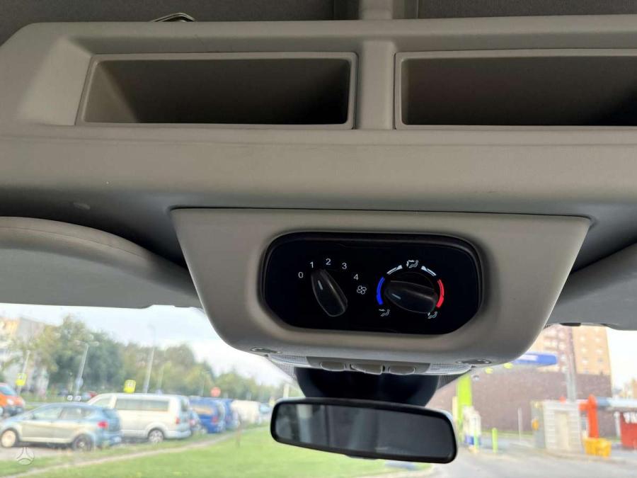 Melns Ford Transit 2019 Panevēža, ar dzinēja tilpumu 2.00 L un nobraukumu 448 tūkst. km par 5800 €, foto 17 vietnē AUTOMOTO.COM.LV