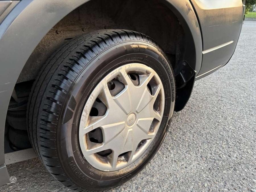 Melns Ford Transit 2019 Panevēža, ar dzinēja tilpumu 2.00 L un nobraukumu 448 tūkst. km par 5800 €, foto 24 vietnē AUTOMOTO.COM.LV
