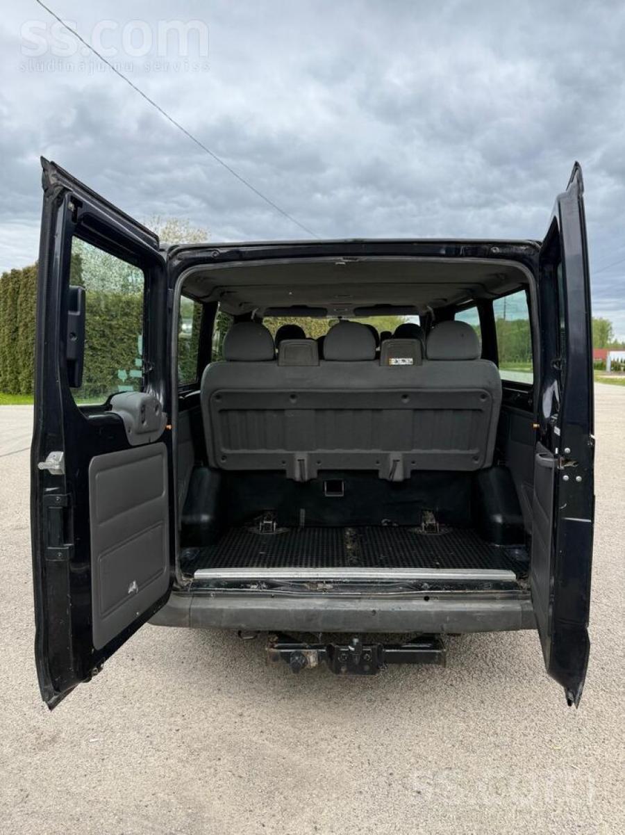 Melns Ford Transit 2004 Rīga, ar dzinēja tilpumu 2.00 L un nobraukumu 234 tūkst. km par 2999 €, foto 4 vietnē AUTOMOTO.COM.LV
