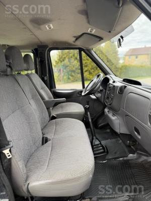 Melns Ford Transit 2004 Rīga, ar dzinēja tilpumu 2.00 L un nobraukumu 234 tūkst. km par 2999 €, foto 5 vietnē AUTOMOTO.COM.LV