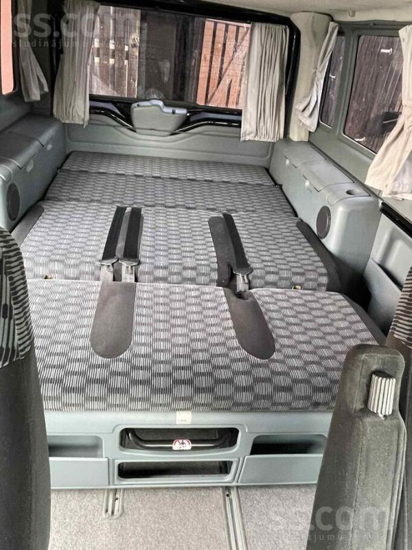 Melns Ford Transit 2009 Valka, ar dzinēja tilpumu 2.20 L un nobraukumu 261 tūkst. km par 11000 €, foto 7 vietnē AUTOMOTO.COM.LV