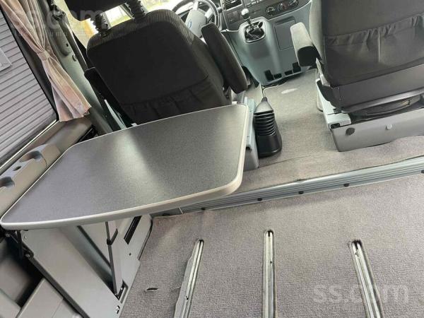 Melns Ford Transit 2009 Valka, ar dzinēja tilpumu 2.20 L un nobraukumu 261 tūkst. km par 11000 €, foto 8 vietnē AUTOMOTO.COM.LV
