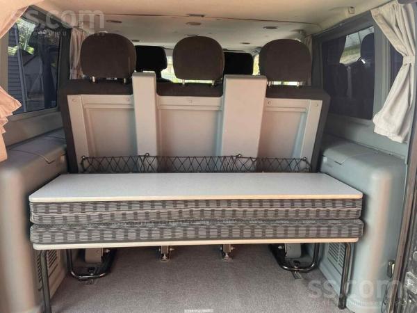 Melns Ford Transit 2009 Valka, ar dzinēja tilpumu 2.20 L un nobraukumu 261 tūkst. km par 11000 €, foto 9 vietnē AUTOMOTO.COM.LV
