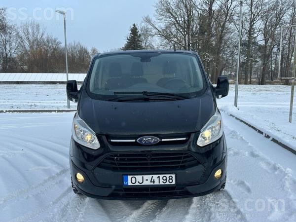 Black Ford Transit 2013 in Jelgava, with an engine capacity of 2.20 L and mileage of 0 thousand km for 6950 €, photo 3 on AUTOMOTO.COM.LV