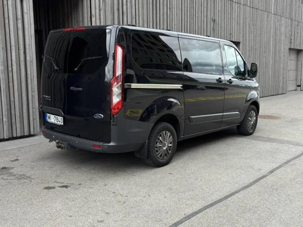 Black Ford Transit 2014 in Riga, with an engine capacity of 2.20 L and mileage of 322 thousand km for 9800 €, photo 5 on AUTOMOTO.COM.LV