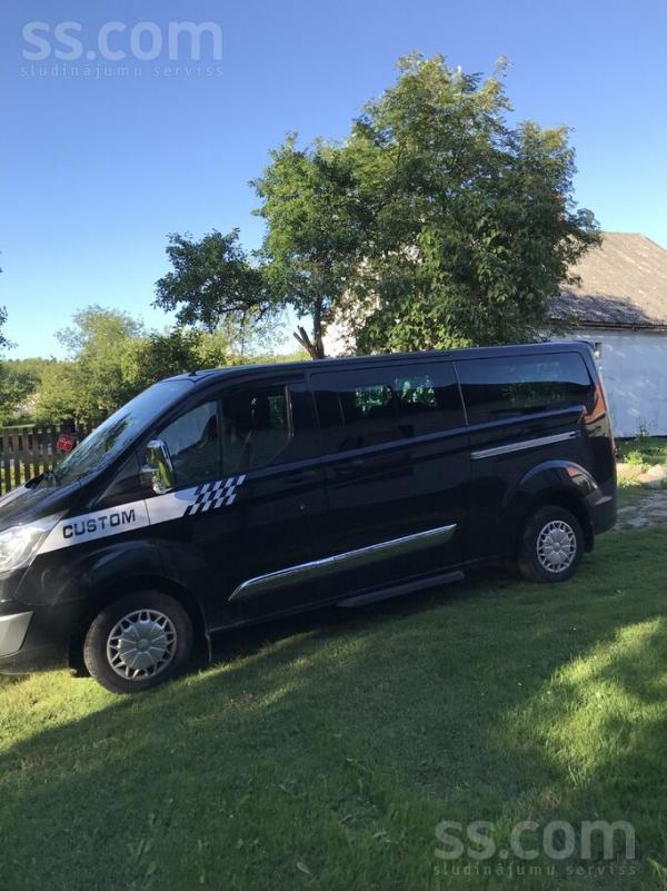 Black Ford Transit 2014 in Liepaja, with an engine capacity of 2.20 L and mileage of 211 thousand km for 14000 €, photo 4 on AUTOMOTO.COM.LV