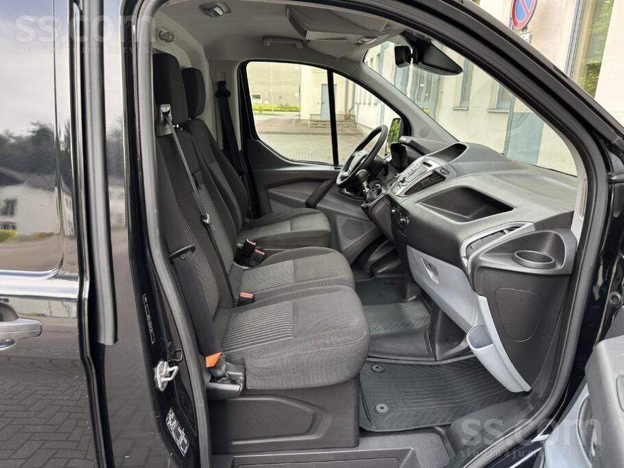 Black Ford Transit 2015 in Jelgava, with an engine capacity of 2.20 L and mileage of 218 thousand km for 7950 €, photo 12 on AUTOMOTO.COM.LV