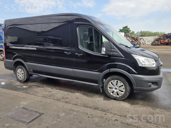 Black Ford Transit 2016 in Bauska, with an engine capacity of 2.20 L and mileage of 311 thousand km for 4500 €, photo 2 on AUTOMOTO.COM.LV