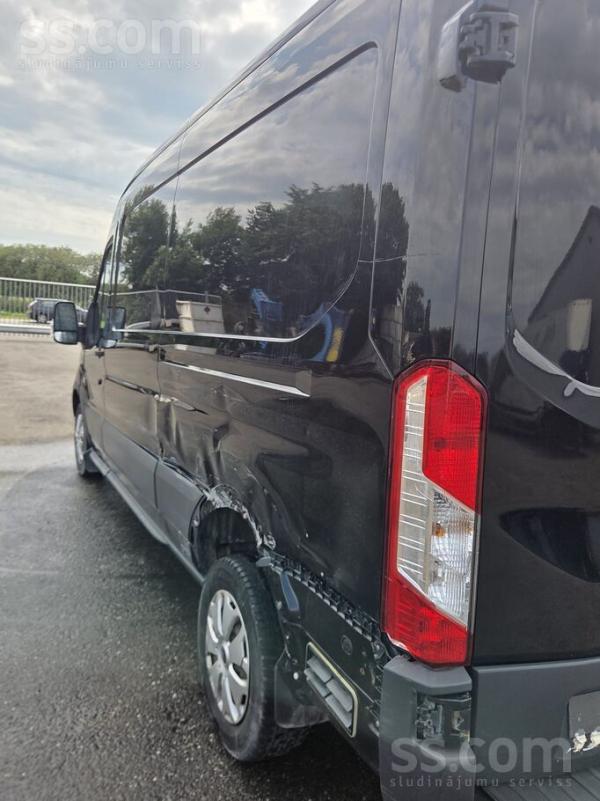 Black Ford Transit 2016 in Bauska, with an engine capacity of 2.20 L and mileage of 311 thousand km for 4500 €, photo 5 on AUTOMOTO.COM.LV