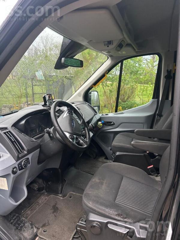Black Ford Transit 2016 in Jelgava, with an engine capacity of 2.00 L and mileage of 272 thousand km for 8500 €, photo 4 on AUTOMOTO.COM.LV
