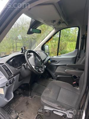 Black Ford Transit 2016 in Jelgava, with an engine capacity of 2.00 L and mileage of 272 thousand km for 8500 €, photo 5 on AUTOMOTO.COM.LV